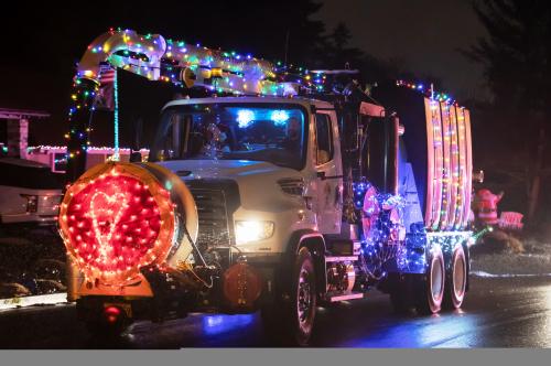 Tualatin Light Parades | The City of Tualatin Oregon Official Website
